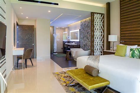 Luxury Oceanfront Suites Garza Blanca Resort And Spa