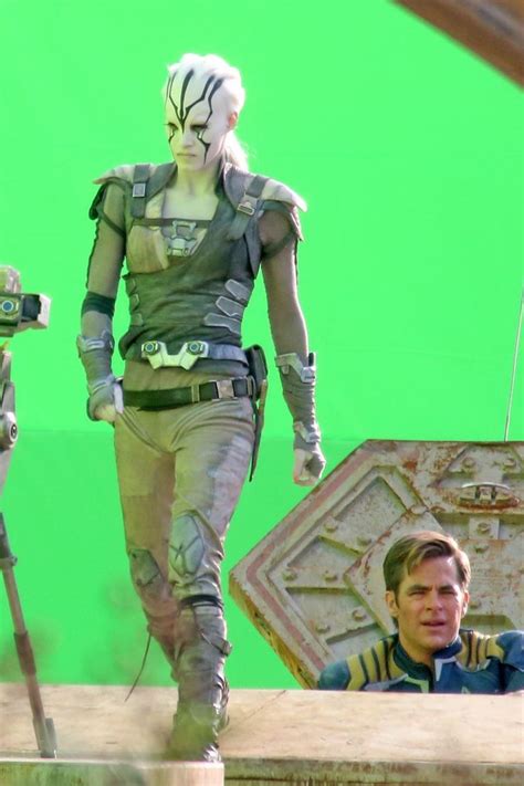 Sofia Boutella Star Trek Beyond Mensen