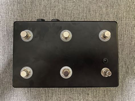 Midistomp 6 Footswitch Midi Controller Hobbies And Toys Music And Media Musical Instruments On