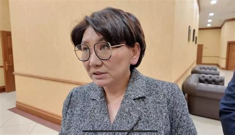 Дұғаңызға мұқтажбын әнші Наркенже Серікбаева жылап өкінішін