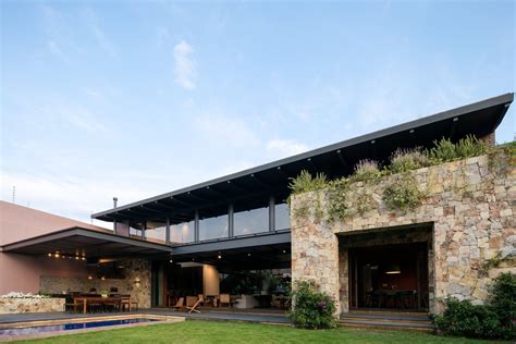 Casa Om1 In Guadalajara Mexico By Architect Andrés Escobar Brick