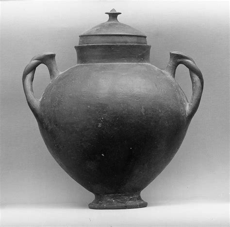 Vase With Lid Etruscan Late Orientalizing The Metropolitan Museum