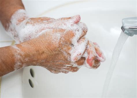 How Do You Get C Diff Infections Get The Facts Zaggocare