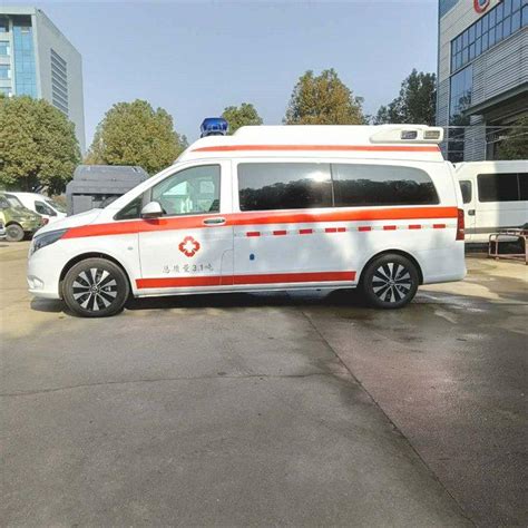 城乡医院转运型救护车 医疗设备车 急救120急救车 程力护送车 知乎