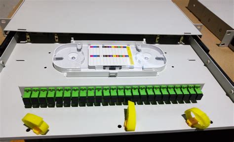 섬유 패치 패널을 밀어 낸다 의 고품질 섬유 패치 패널을 밀어 낸다