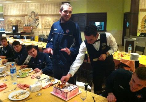 Milovi I Jonji Uz Torte Proslavili Ro Endane Hnk Hajduk Split