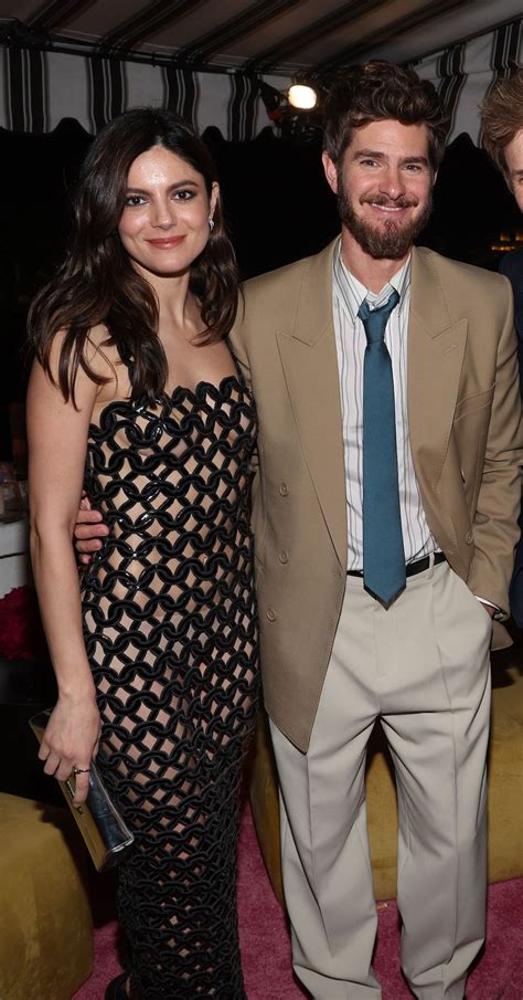 El Tierno Momento De Andrew Garfield Y Monica Barbaro Tras La Gala Del