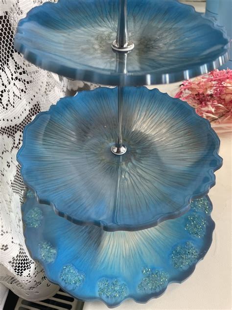 Фруктівниця триповерхова етажерка для фруктів з епоксидної смоли 1 100 грн Витвори майстрів