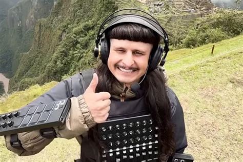 Morte De Oliver Tree Corpo Foi Identificado Pela Arcada Dentária