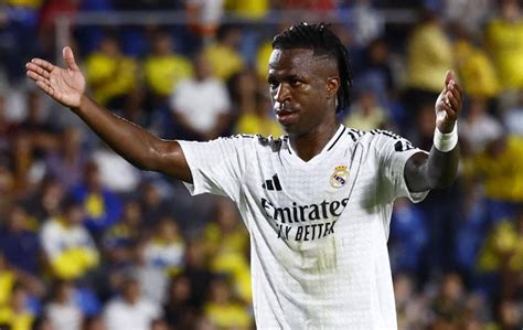 Mbappé Frustrado Con Vinicius Feo Gesto Del Brasileño Y Caras Largas En Real Madrid