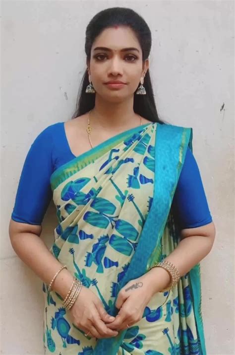 எனக்கு இன்னொரு திருமணம் செய்துகொள்ள ஆசை சீரியல் நடிகை கிருத்திகா