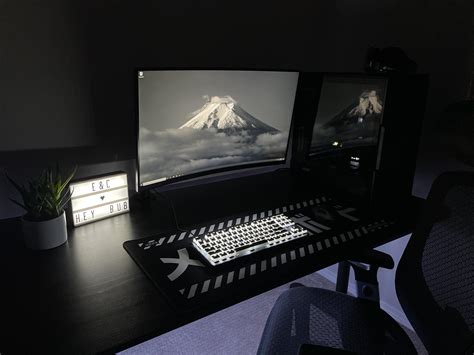 1673 Best Minimal Setup Images On Pholder Battlestations Macsetups And Workspaces