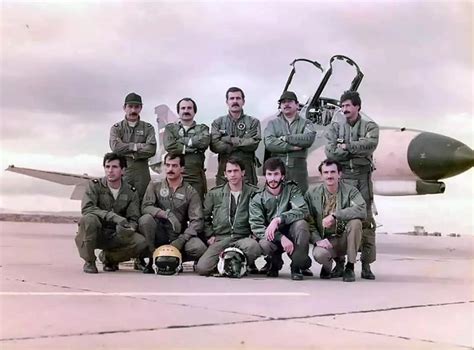 پایگاه سوم شکاری همدان اوایل دهه ۶۰ خورشیدی خلبانان گردان ۳۱ شکاری