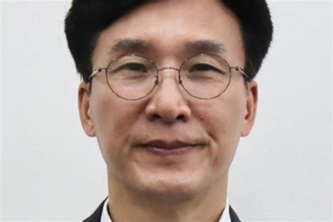 김민석 ‘탈북자 배반자 표현…심각한 논란