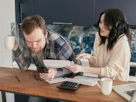 Як зрозуміти що ваш партнер жадібний три ключові моменти