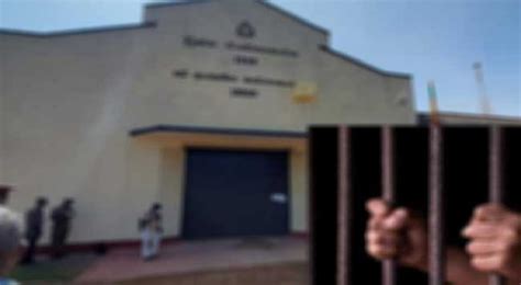 இலங்கை பூசா உயர் பாதுகாப்பு சிறைச்சாலையில் கைதி ஒருவர் படுகொலை