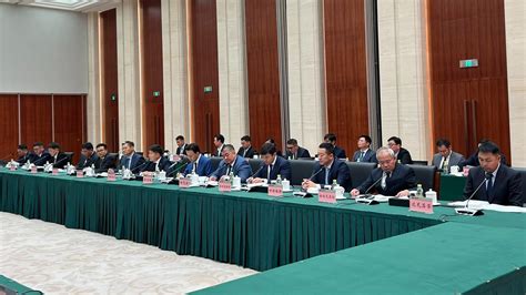 Хил дамнасан төмөр замын бүтээн байгуулалтыг эрчимжүүлэх ажлын хэсэг БНХАУ ын Бээжин хотноо