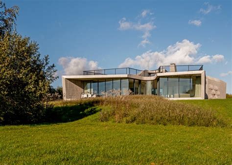 Unstudio Completes A Home With A Flower Shaped Plan