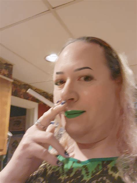 Green Goddess Smoking R Smoking Sissies