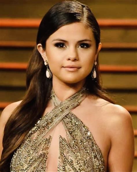 Stunning Selena : r/SelenaGomezObsession