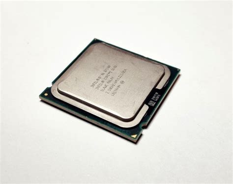 Intel Core 2 Quad Q9300 2.5 GHz 2.50GHZ/6M/1333 SLAWE Socket 775