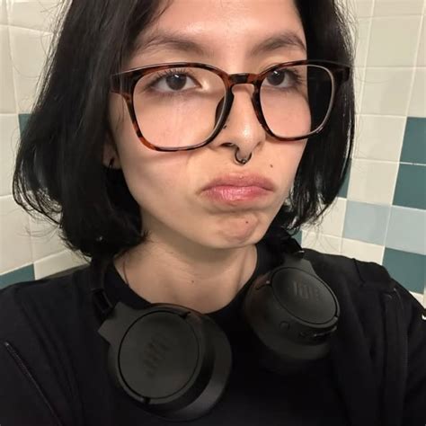 𝘫𝘦𝘴𝘴𝘭𝘰𝘷𝘦𝘴𝘭𝘦𝘴🐵 Je Ldr • Threads Say More