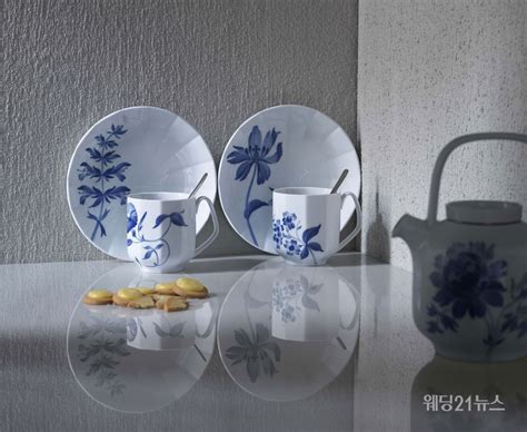 로얄코펜하겐 새로운 꽃 이야기 블롬스트 신제품 7종 출시