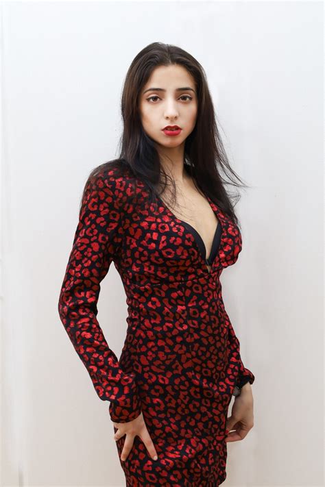 Maira Khan Indian Escort In Dubai