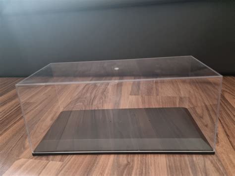 Display Case Autoart Hobbies And Toys Toys And Games On Carousell