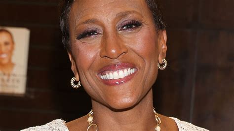 Gmas Robin Roberts Makes Wedding Day Confession Following Absence From