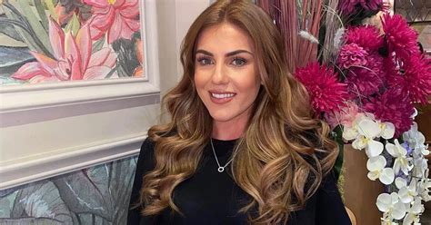 Gogglebox Star Abbie Lynn Supported By Fans As She Leaves The Uk The