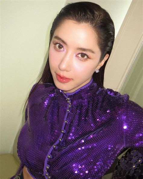 Ig ไอซ์ อภิษฎา เครือคงคา รูปสุดท้ายมีเด็กมาเฝ้าแม่ทำงาน😍 Instagram