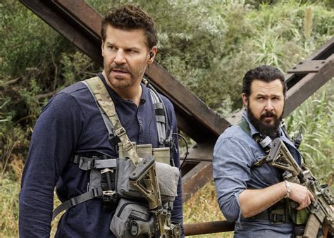 Seal Teams Aj Buckley Is Sonny Growing Up And Falling In Love Parade
