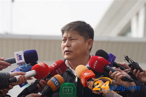 Х Нямбаатар Т Бадамжунайг Филиппин улсын цагдаагийн газар 10 гаруй цаг албадан саатуулсан