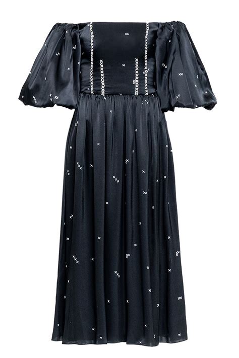 Платье от дизайнера Алены Ахмадуллиной