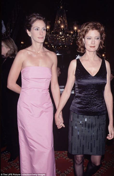 Rumours Susan Sarandon Has Revealed Where The Story About Her Fight With Stepmom Co Star Julia