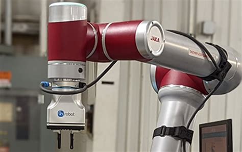 Cobots Can Lower Your Labor Expenses