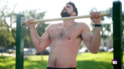 Auscaps Shaun Hampson Shirtless In Australian Survivor Trailer