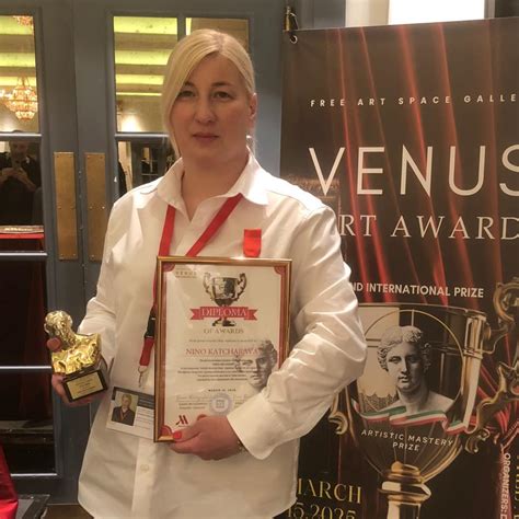 🔴👉 თავისუფალი ხელოვნების სივრცე გალერეა წარმოგიდგენთ 🏆 გამოფენას „მიქელანჯელო წლის ხელოვანი