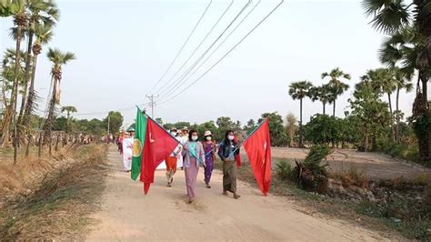 တန့်ဆည်တွင် အကြမ်းဖက် စစ်တပ် တော်လှန်ရေး အမျိုးသမီး ဦးဆောင်သည့် သပိတ် စစ်ကြောင်း ချီတက် ဆန္ဒပ