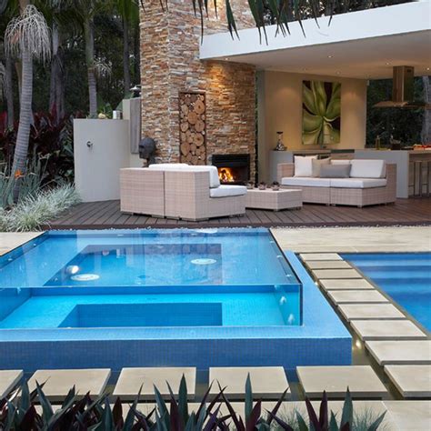 Trending Pool Features For 2025 Celebhatelove