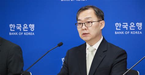 외화벌이 이렇게 잘할 줄은”32개월만에 최대 흑자 반도체가 수출 주도