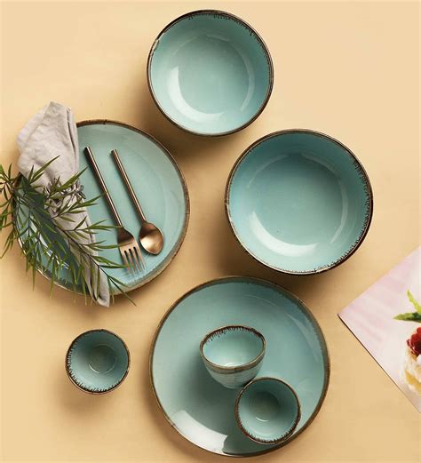 Buy Tranquil 10 Pcs Green Ceramic Dinnerware Set At 19 Off By Vareesha