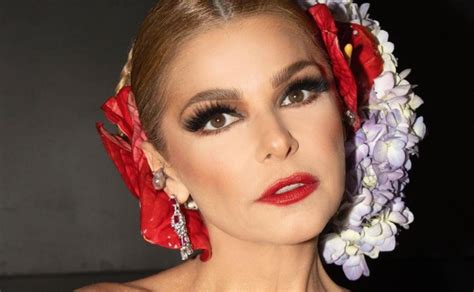 Comparte Itatí Cantoral Nuevo Look Para El Señor De Los Cielos