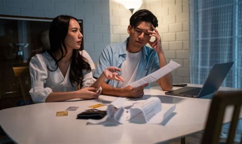 Consumer Sentiment Plummets For Lower Income Households