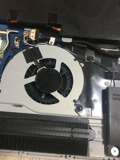 블라인드 블라블라 노트북 쿨링팬소리가 너무 크게 나서 먼지 털고 엔진오일 발라줬어