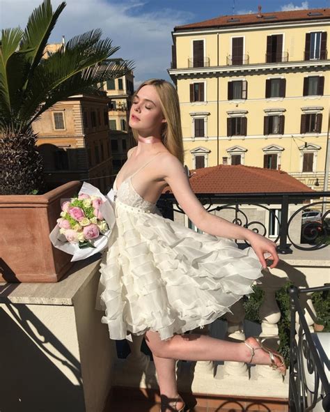 1 R Ellefanning