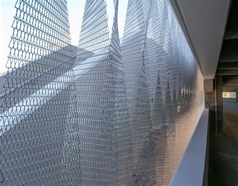 Lattice Building 69 Photo