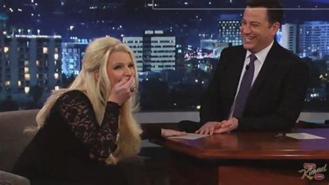 Jessica Simpson Having A Boy The Star Reveals Her Baby S Sex By Making Penis Joke Upi Com