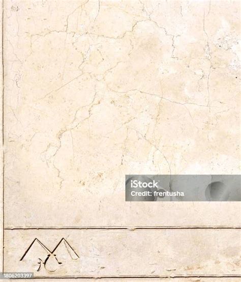 돌담 이집트 아프리카 에 고대 이집트 상형 문자 와 높은 배경 와 상형 문자로 새겨진 사암 배경 모형 템플릿 텍스트 공간 복사